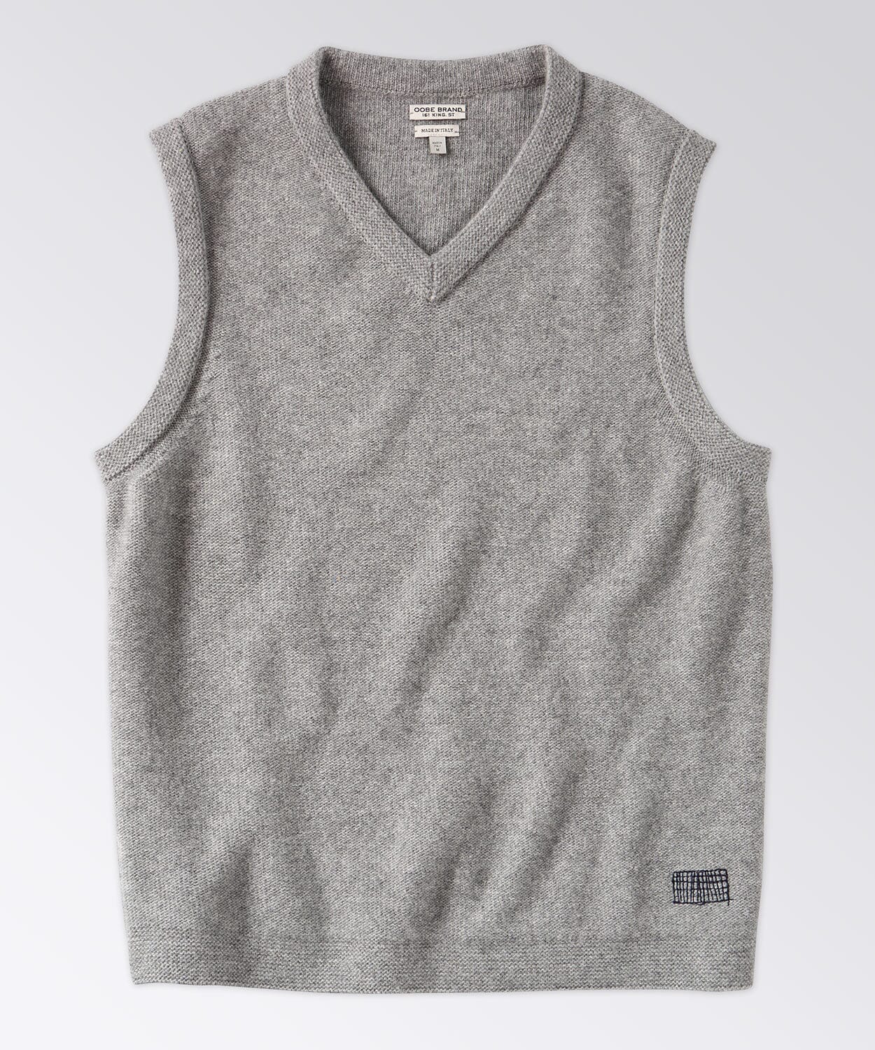 Heron V-Neck Vest | OOBE BRAND